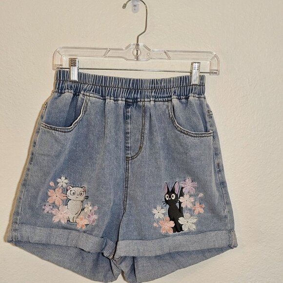 Hot Topic | Shorts | Studio Ghibli Kikis Delivery Service Jiji Lily ...